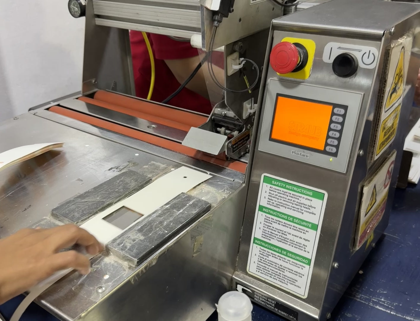 Maquila de encintado de tiras de impulso al mayoreo | Ag Industrial Pack